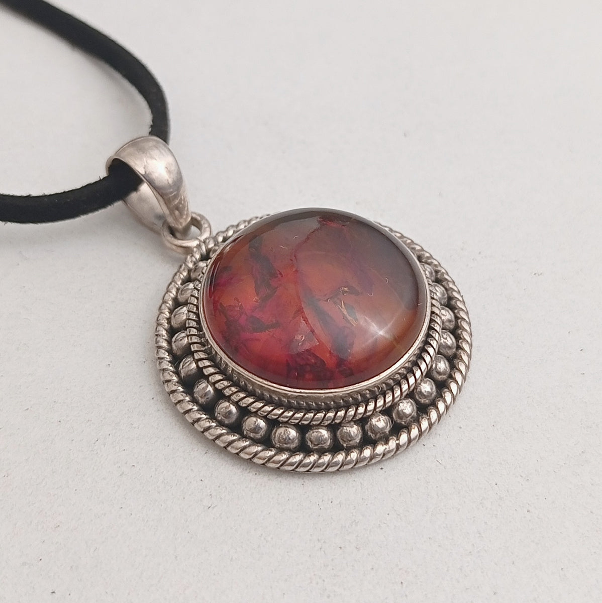 Silver amber pedant – Silver Streak Store