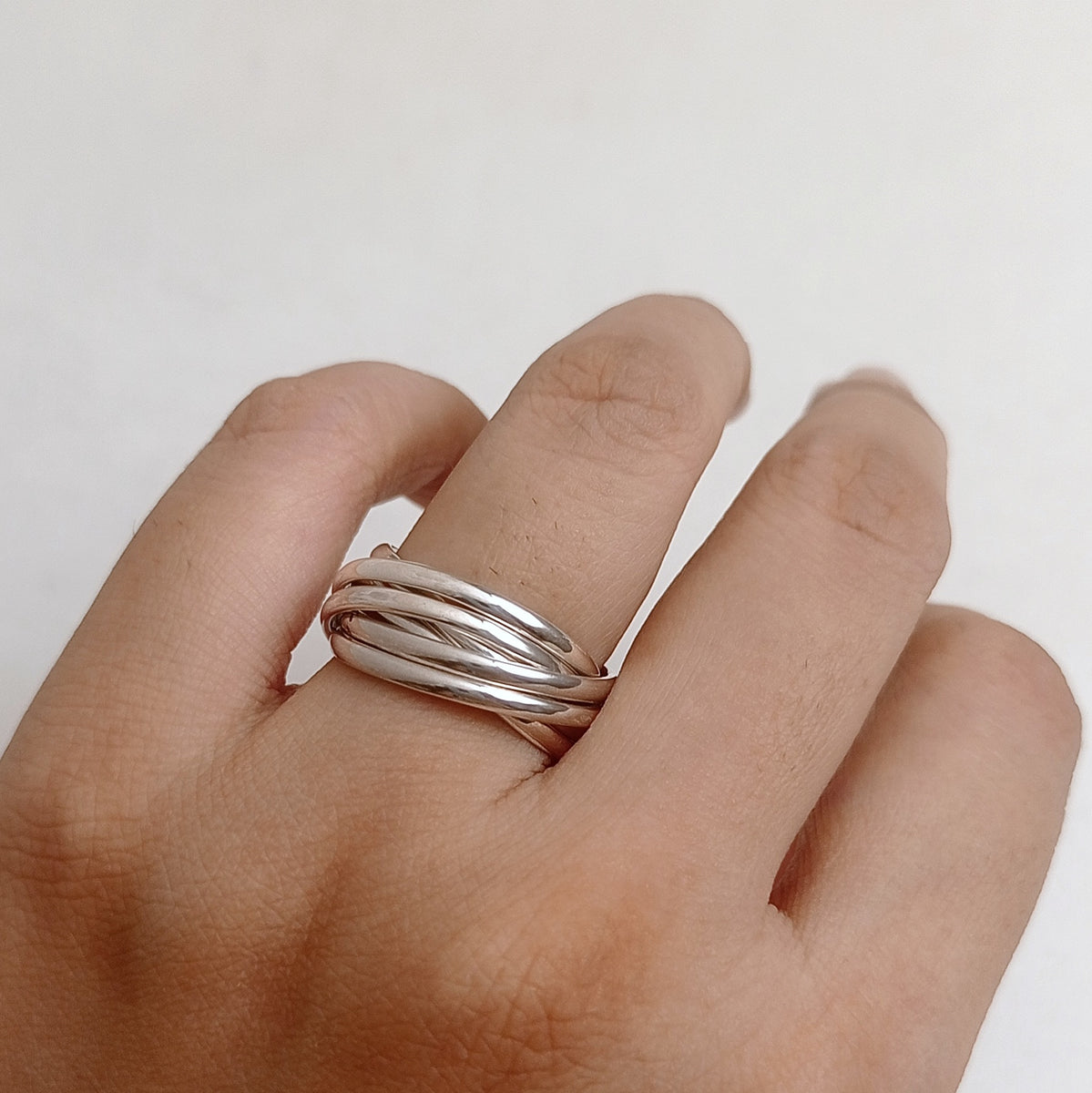 6 band entwined ring – Silver Streak Store