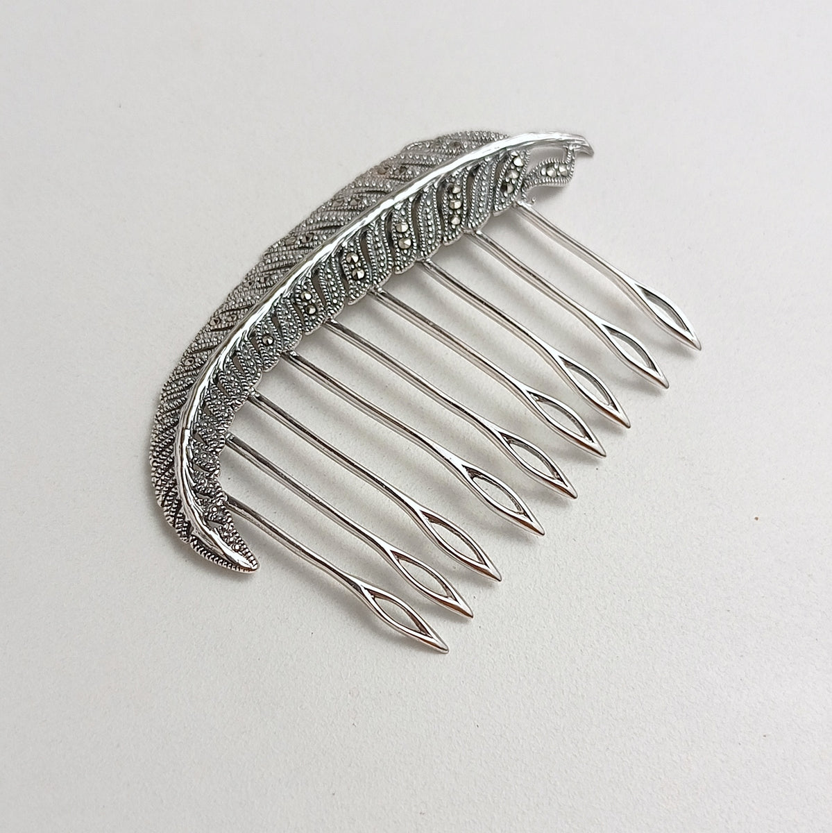 SILVER COMB – Silver Streak Store